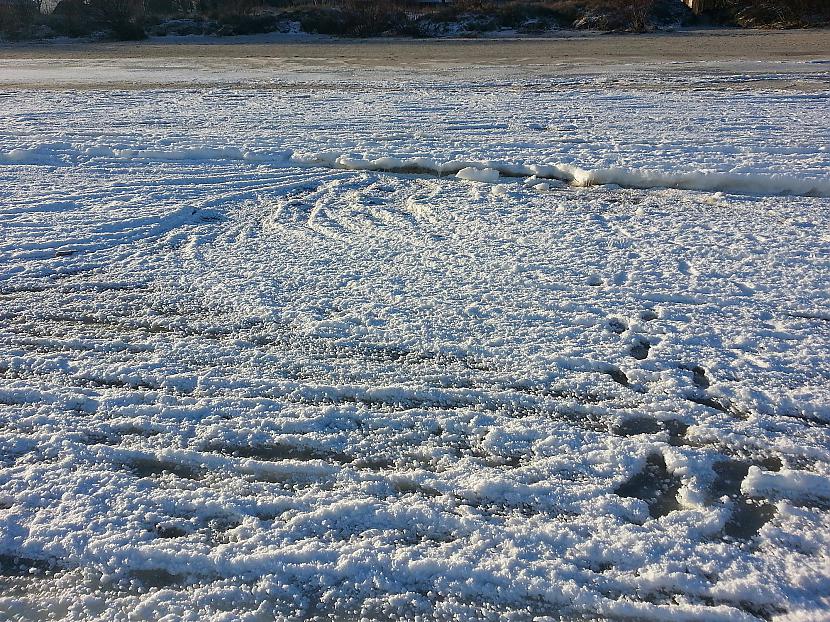 Ziema. Jūra. Ledus. - Spoki