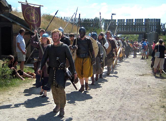 Starptautiskā Vikingu diena, 8. Maijs - Spoki